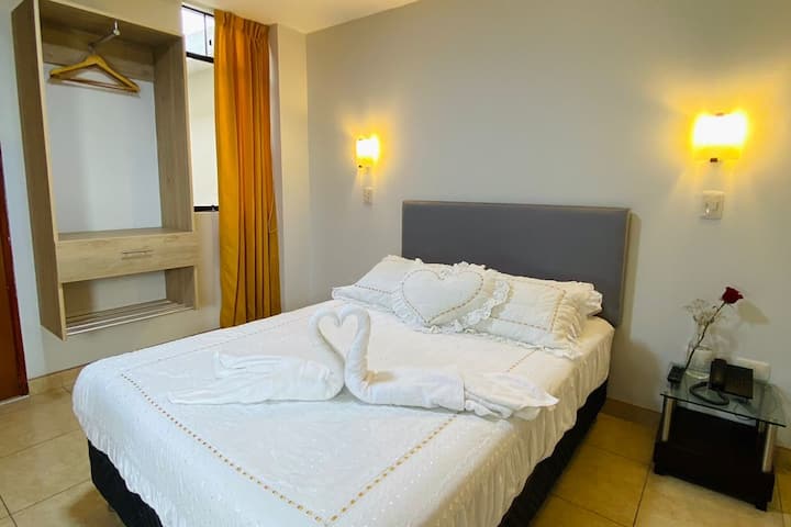 Habitación Matrimonial Céntrica - Trujillo