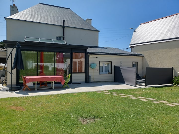 Appartement éQuipé Avec Terrasse Sur Jardin . - Brittany