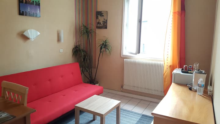 Triple Chambres Au Centre De Montluçon - Montluçon
