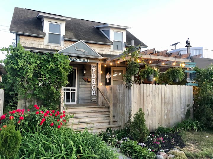 Randolph Street Beach House | Downtown Tc - Traverse City, MI