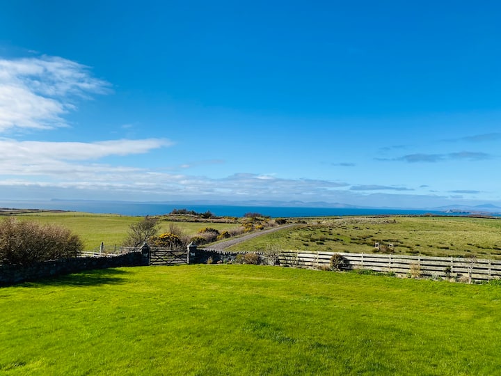 Rosehill Lodge - Private Beach & Family Getaway - Carradale