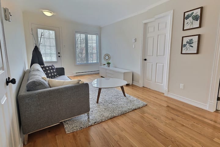 Spacieux Et Paisible Condo Sur 2 éTages - Beloeil