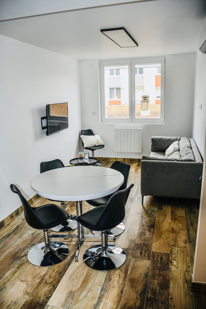 Magnifique F3 48m2, Clim, 2 Ch 3 Lits, Parking - Yutz