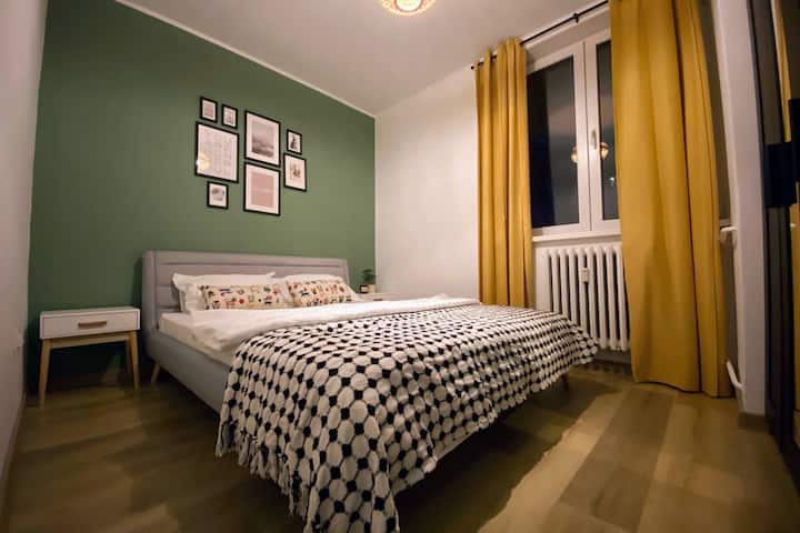 Central Cozy Apt North Railway St - 4 Min Walk - Bucharest