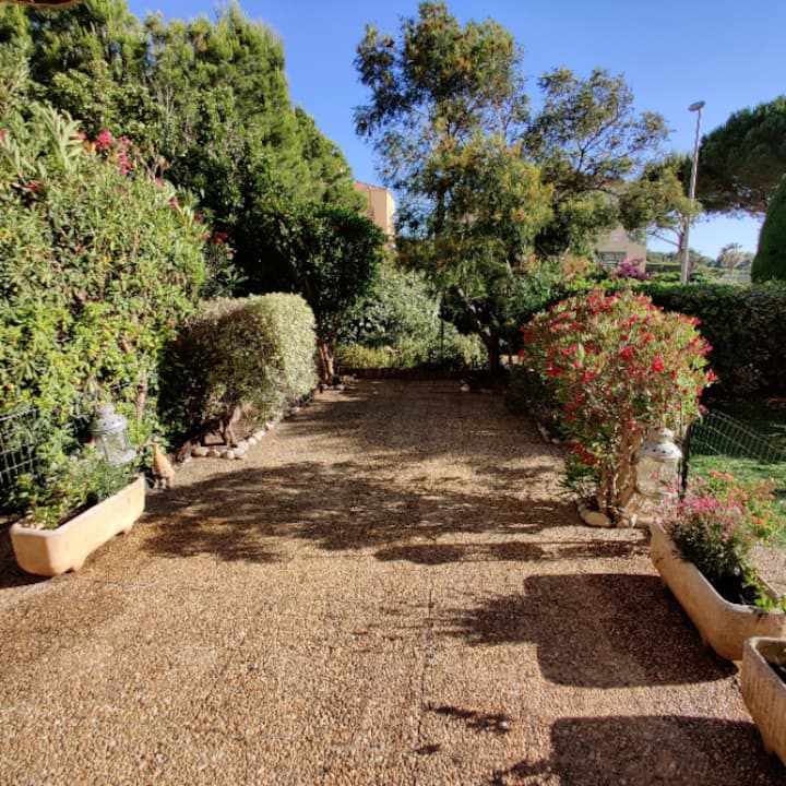 Magnifique Appartement T3 Rdc 300 M De La Mer - Six-Fours-les-Plages