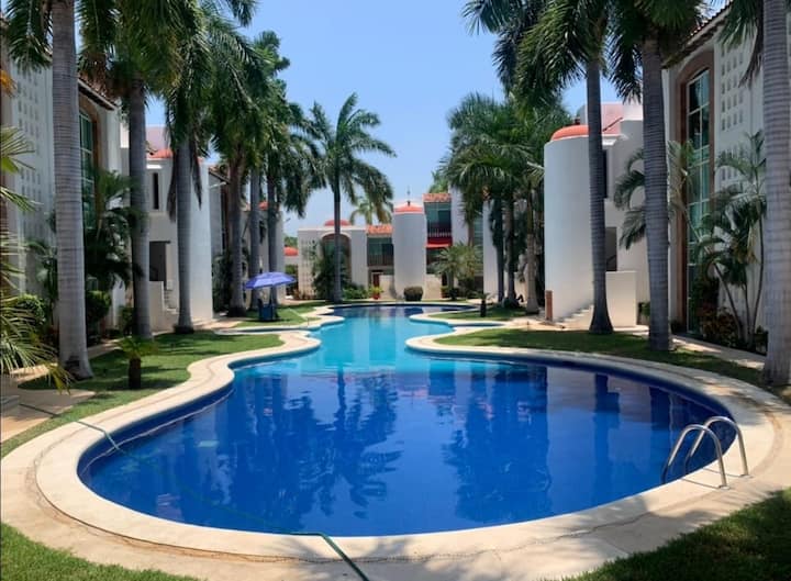 Departamento Premium, Recientemente Remodelado - 지후아타네호