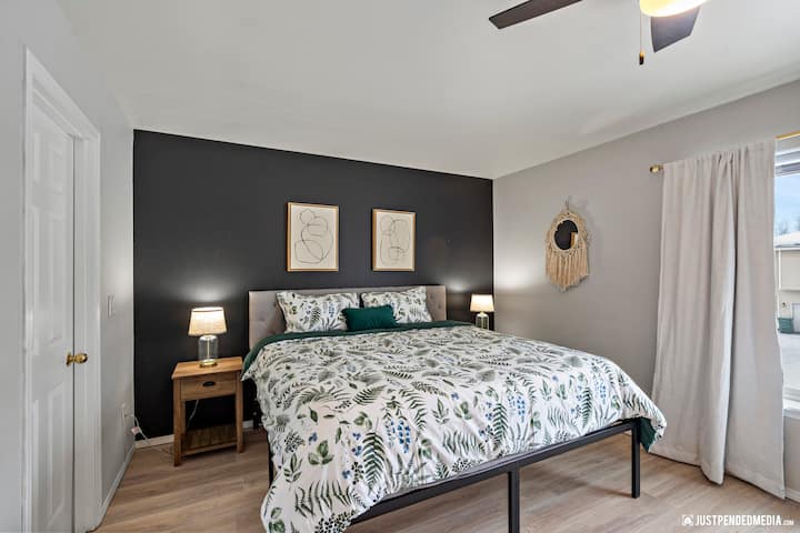 Relax & Explore | Central Location | No Chores - Anchorage, AK