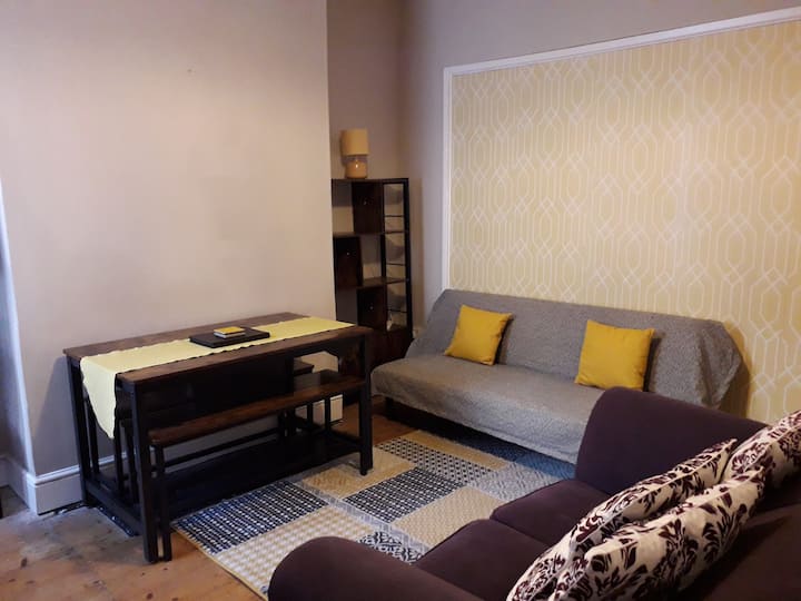 Traditional 3 Bedroom House - Birkenhead