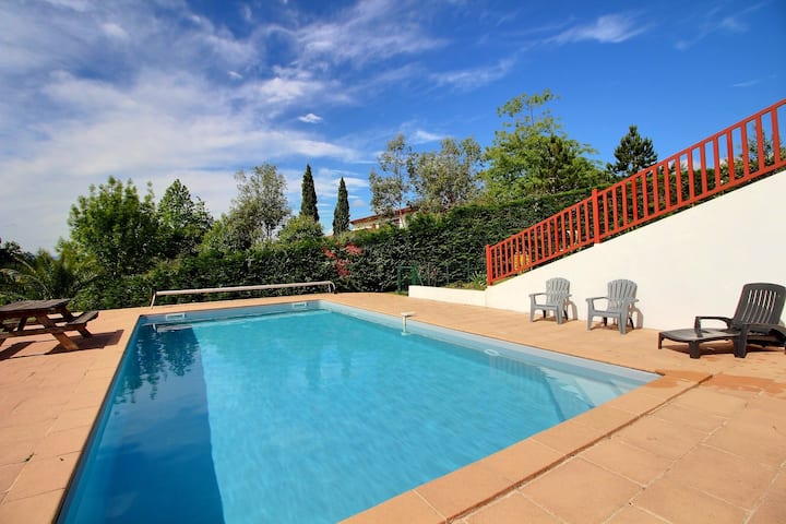 Charme Basque, T3 Avec Piscine - Bayonne