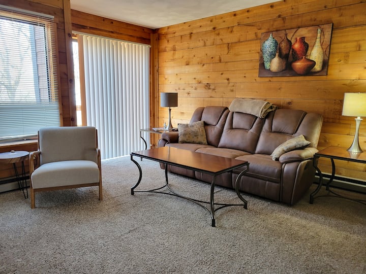 Seven Springs Updated Townhome - Seven Springs, PA