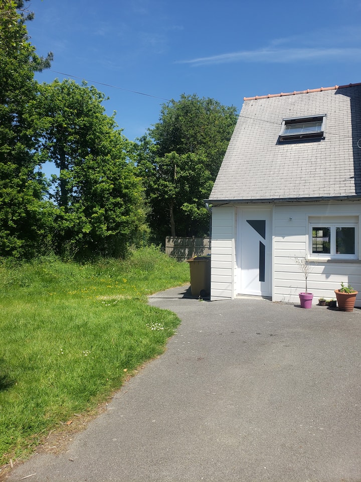 Logement Entier Au Calme Dans Un Espace De Verdure - Perros-Guirec
