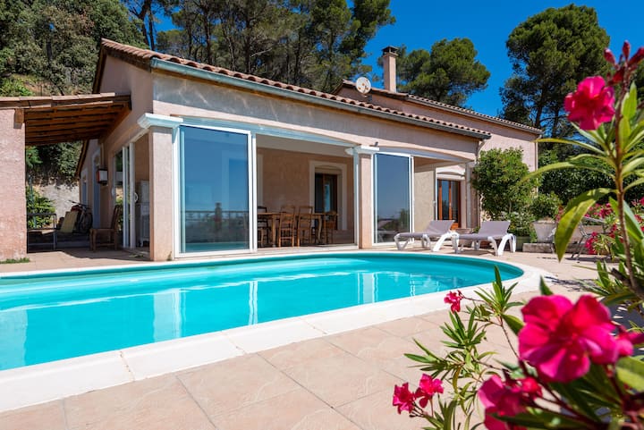 Maison Avec Piscine Et Belle Vue - Vers-Pont-du-Gard