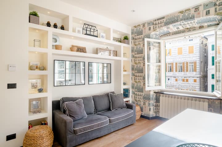 New Apartament In Front Of The Genoa Cathedral - Genua