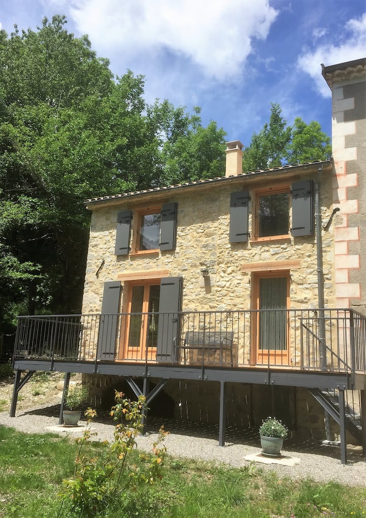 Gîte Le Moulin De Roux 4 Personnes - Serres