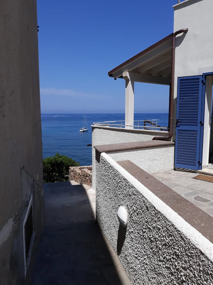 Incantevole Appartamento Fronte Mare Piano Terra - Castelsardo