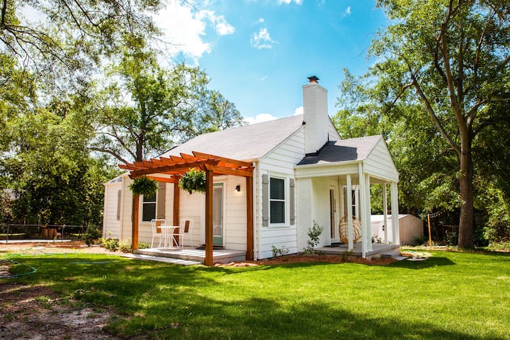 Pendleton King Dream
4 Miles To Augusta National - Augusta, GA