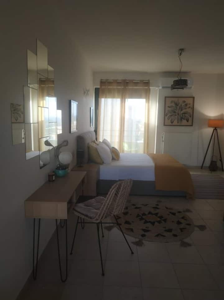 L&e Cozy City Center Apartment With Sea View - Ханья