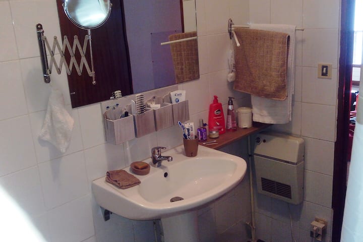 Petit Appartement Cosy Pour 4 Personnes - Bagnères-de-Luchon