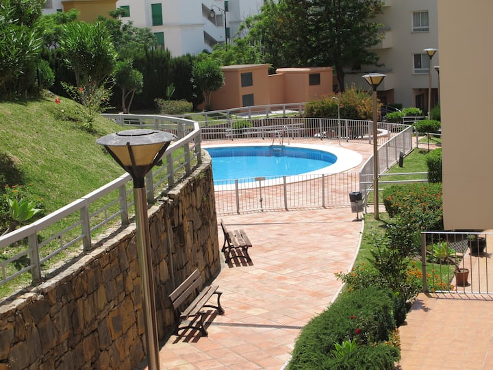 Port And Pool - Estepona