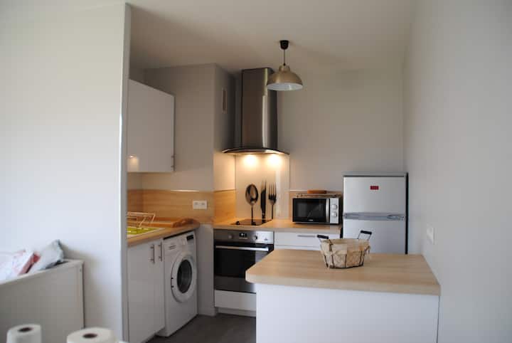Studio Cosy + Parking, Proche Loire, 150 M Tram B - Orléans