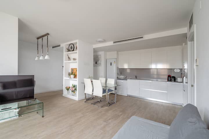 Family Apartment Forum Beach - Sant Adrià de Besòs