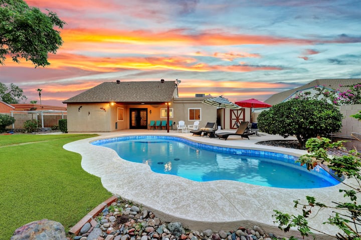 Spring Training, Heated Pool, Beautiful Big Yard - Peoria, AZ