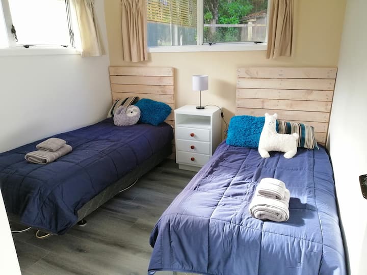 Twin Guest Room In Upper Hutt - Upper Hutt