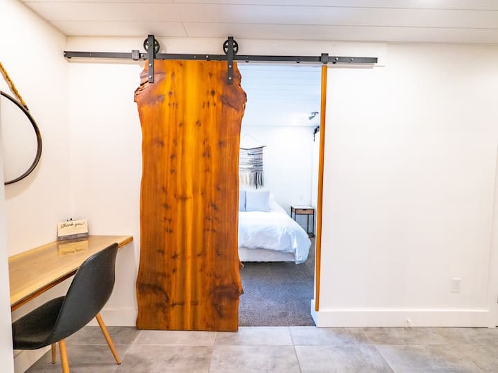 Dog Friendly Luxury Suite By Little Beach - Ucluelet