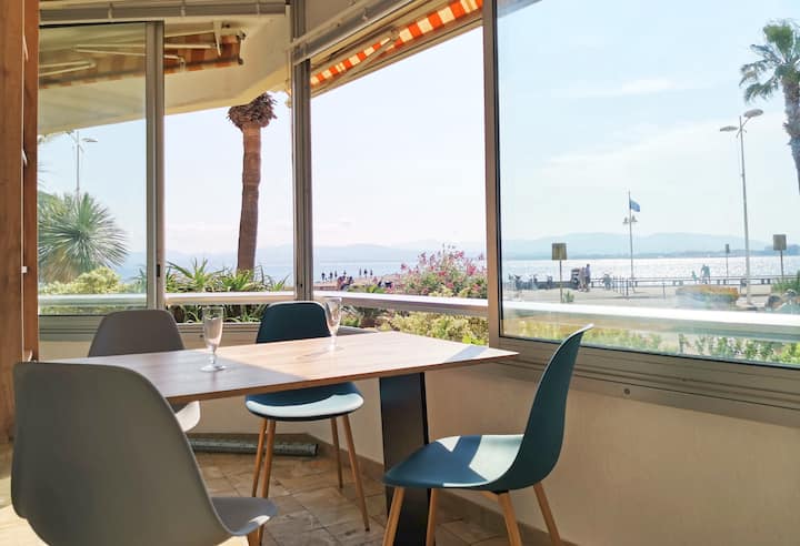 F3 Vue Mer Face à La Plage Au Coeur De Ville - Fréjus