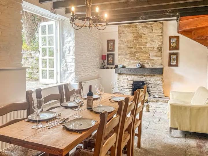 The Old Stone House - Dorset