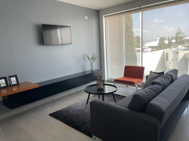 Moderno Departamento Con Excelente Ubicación - Aguascalientes