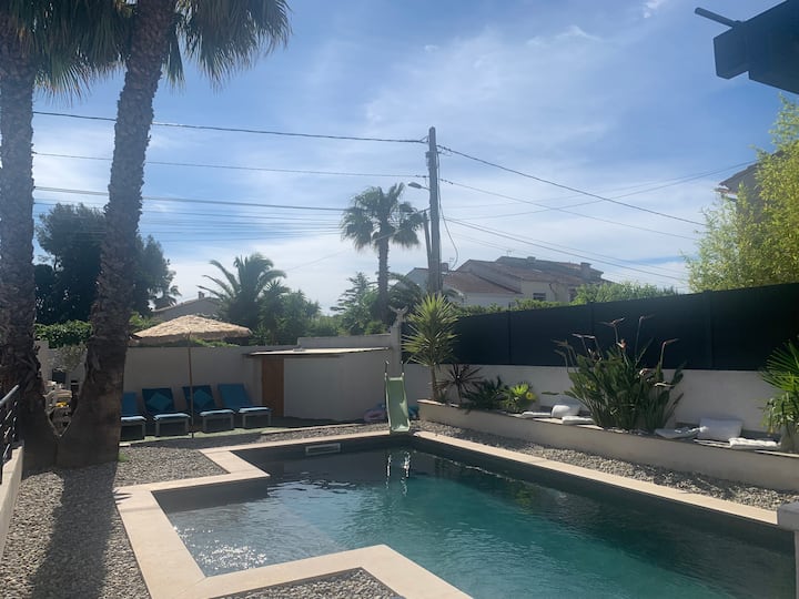 Haut De Villa, Tout Confort, 2km De La Plage. - Toulon