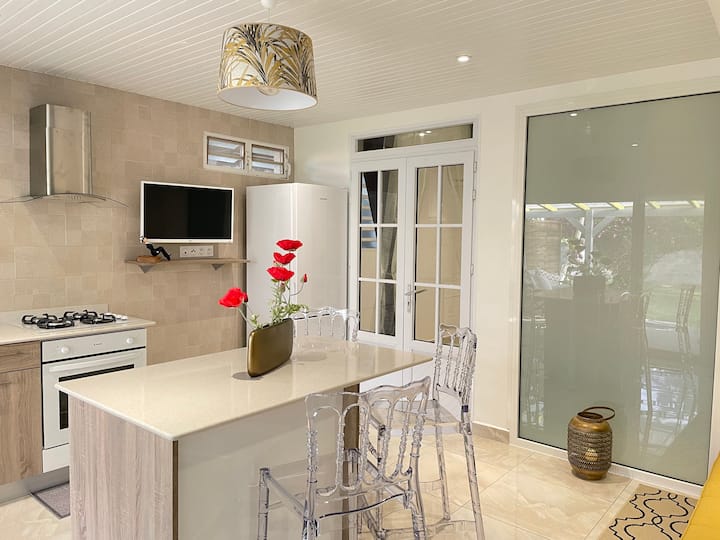 Ecrin Des Iles - Appt 1ch Cozy, Piscine/jacuzzi - Guadalupe