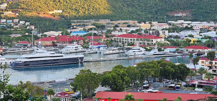 Tropical Treasure - Solar Pwr, Acs, Smart, Lux Apt - Saint Thomas