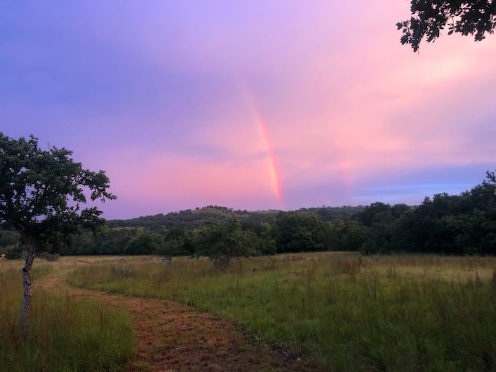 Quiet Casita On 110 Acre Ranch - Texas