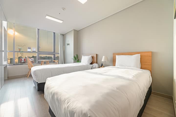 야외수영장, 인천대교 오션뷰 #커피머신기#달빛축제공원역#호텔침구 - Incheon