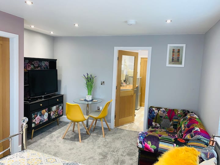 Stunning 1 Bed Apartment, Windermere. Free Spa/gym - Windermere