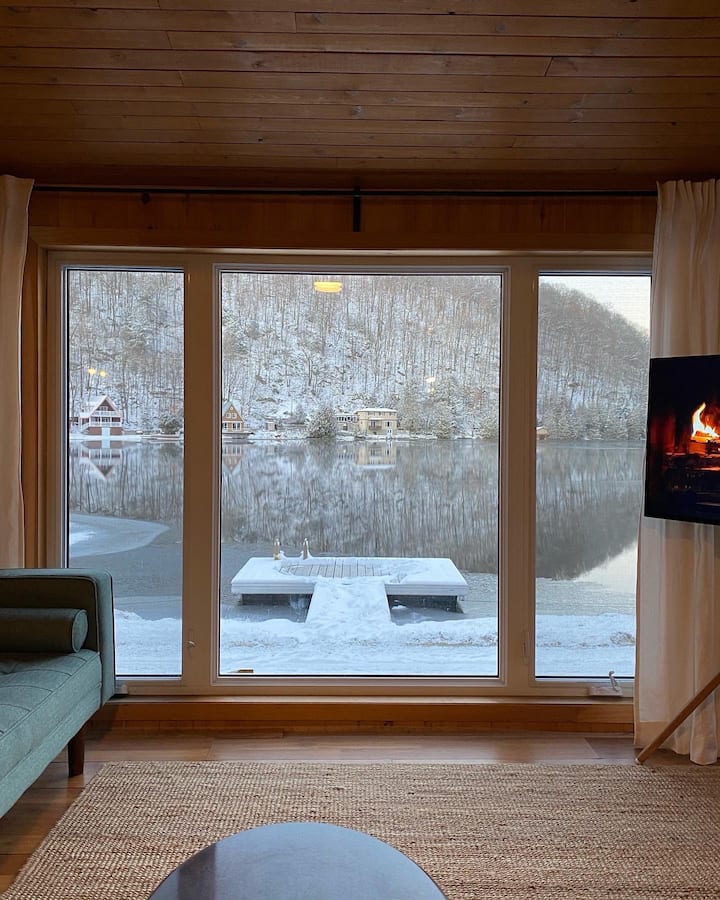 Cozy Cabin On Private Lake Close To Ski Hills - Val-des-Monts