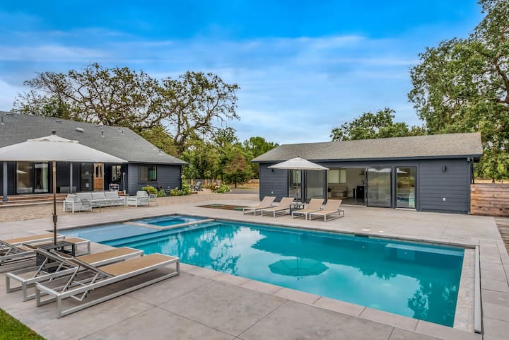 Charming 1912 Sonoma Bungalow W/ Pool! - Sonoma, CA