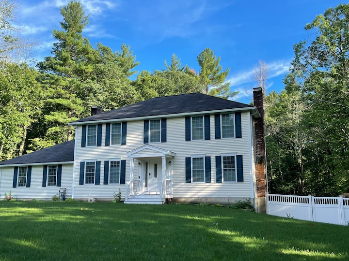 Newly Renovated 1 Bedroom Suite W/private Entrance - Hudson, NH