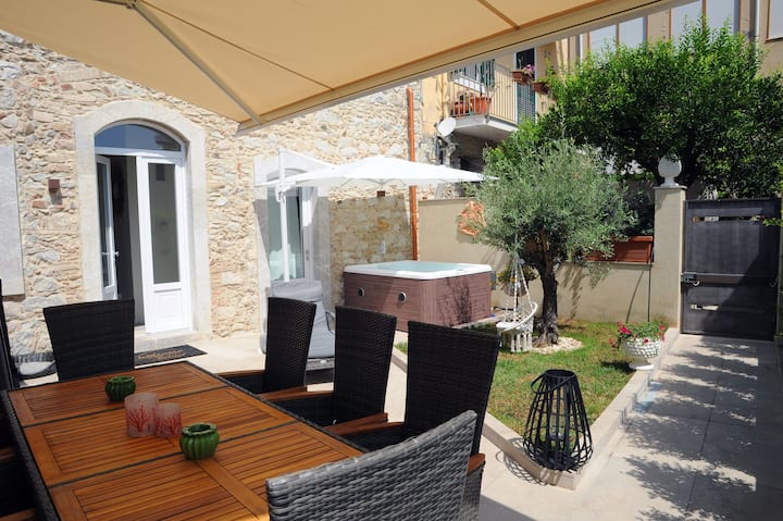 Gaia's Home - Taormina