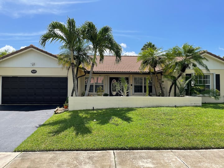 Florida- Welcome To Casa De Joseph Y Lucy - Margate, FL