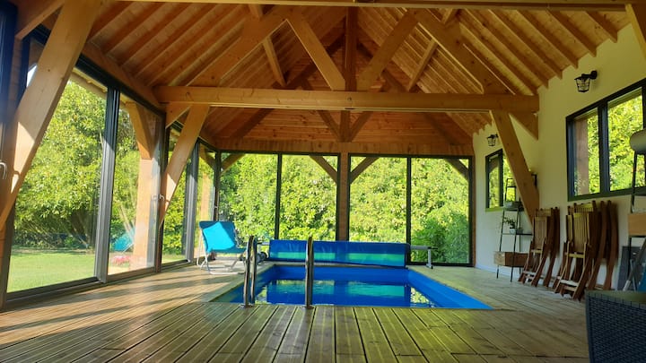 Gîte De Lieurey Avec Piscine Chauffée Intérieure - Normandië