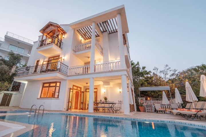 5 Bedroom Sea Views Villa In The Heart Of Kalkan - Kalkan