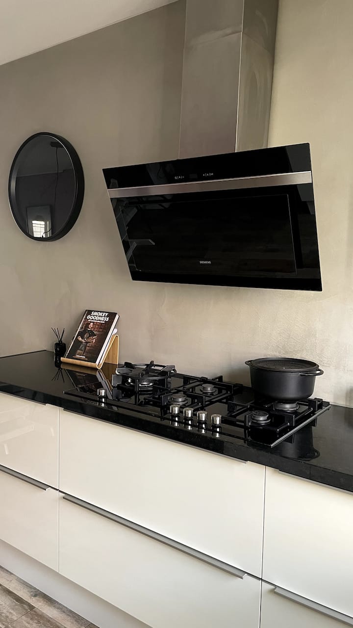 Rijtjeshuis Nabij Natuur, Cultuur En Binnenstad. - Amsterdam