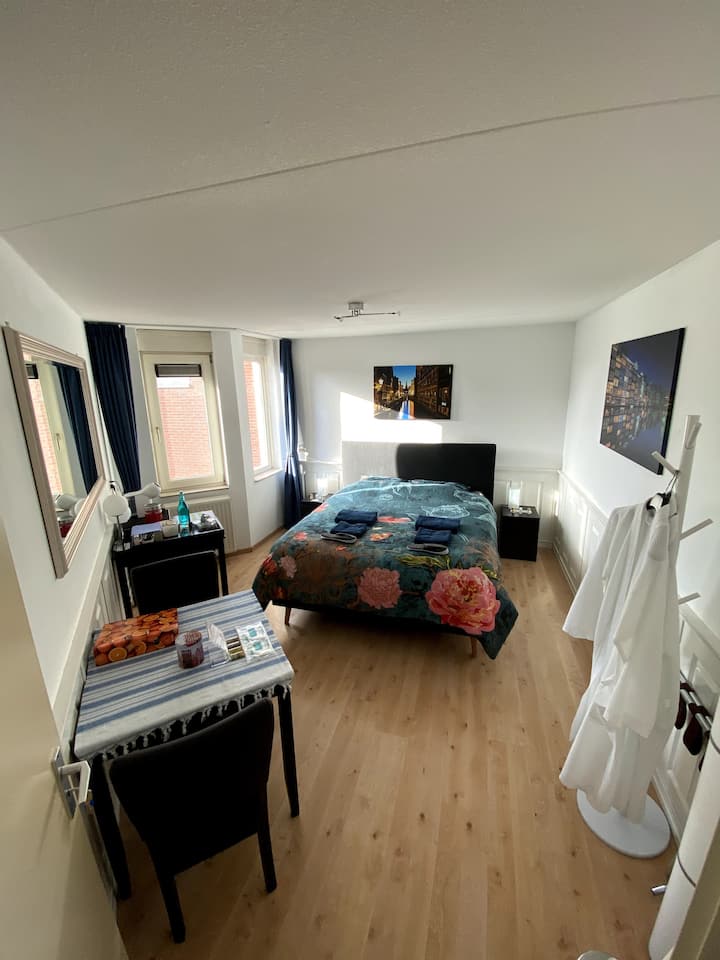 Private Room In Quiet Parkside Neighborhood. - Zaandam