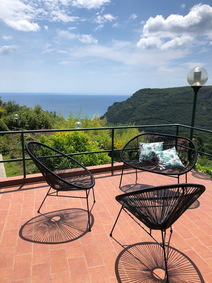 Casetta Margherita - Vista Mare Con Ampio Terrazzo - Finale Ligure