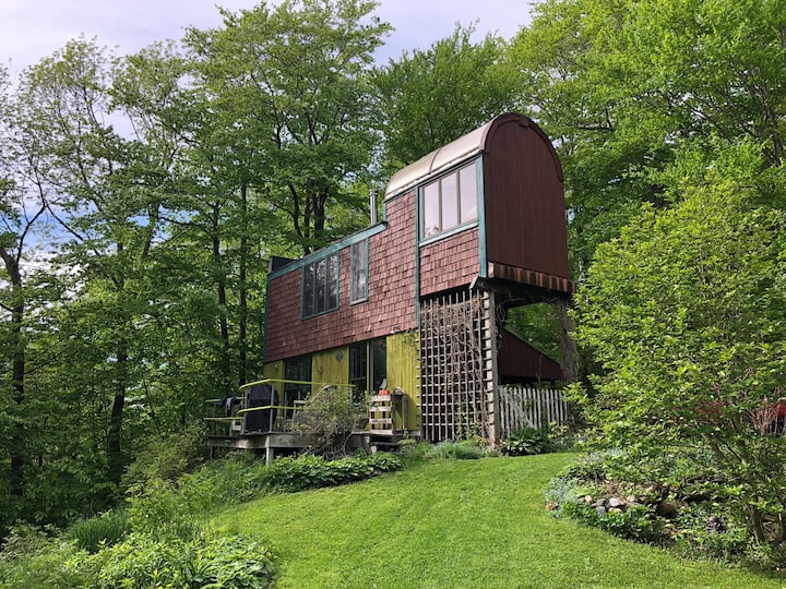 The Mailbox House - Magical Getaway In Nature - Braintree, VT