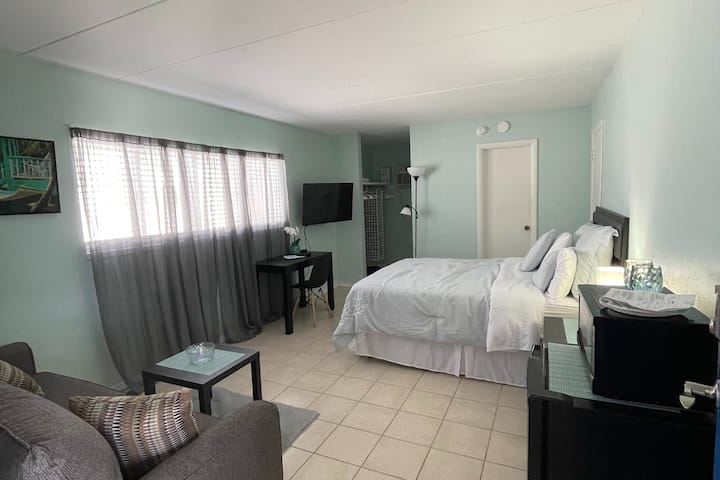Location!getaway,cozy Place Block From Everything! - Wildwood, NJ