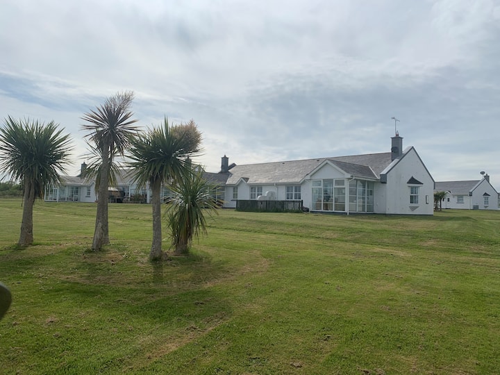 Beautiful Seaside House In Rosslare Holiday Resort - Rosslare Harbour